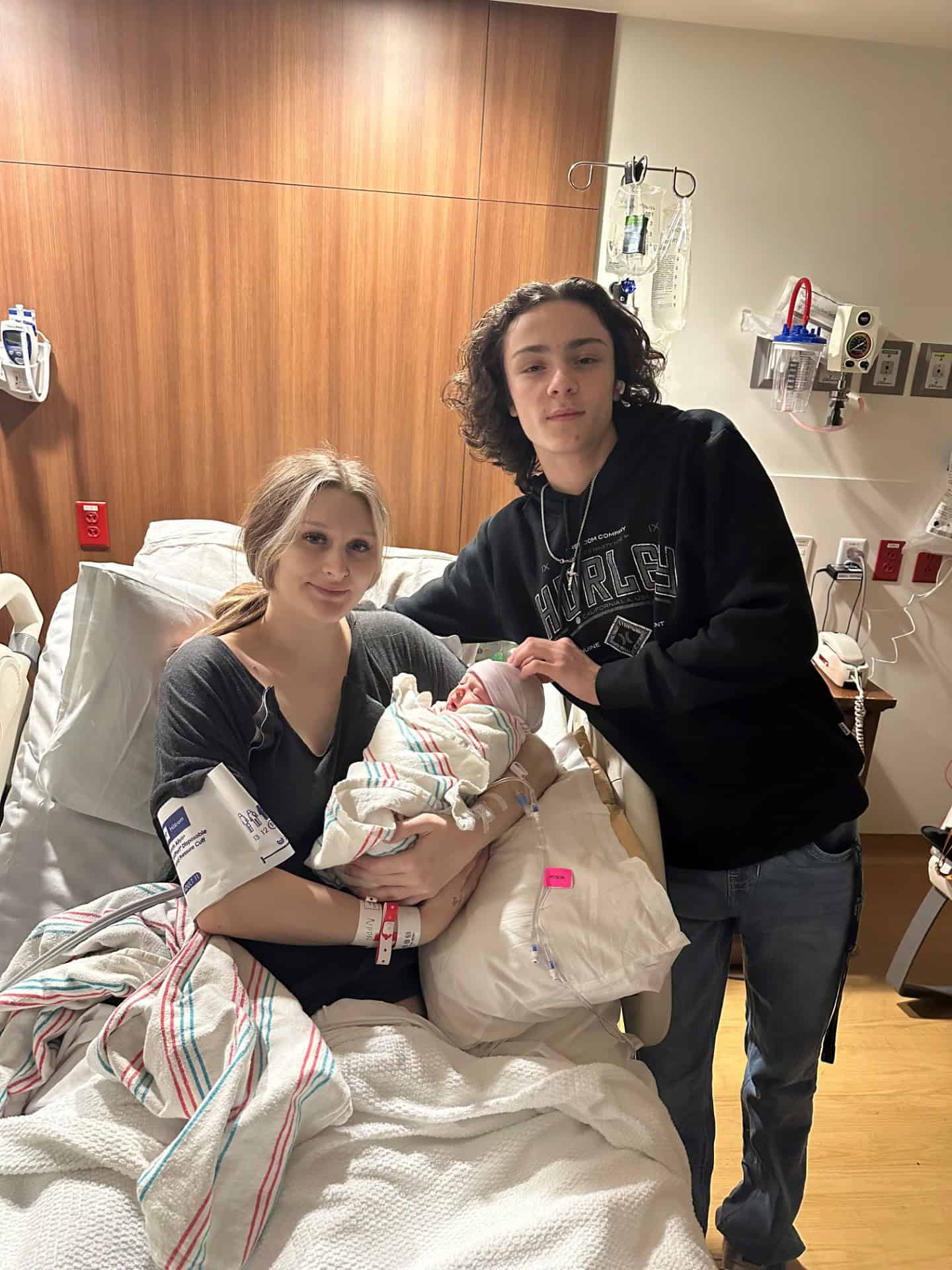 Memorial Hermann The Woodlands welcomes First Baby of 2025 - Hello Woodlands