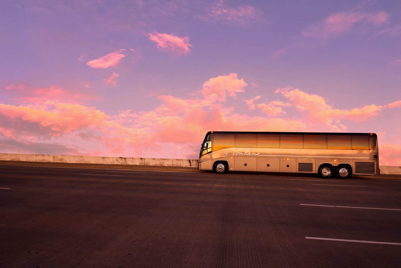 Vonlane to offer new daily non-stop service between The Woodlands and ...