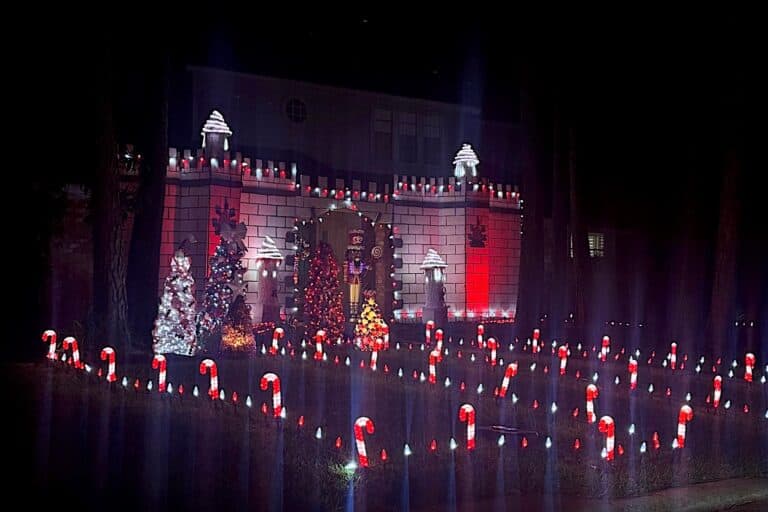 2025 Christmas Lights in The Woodlands Area Guide with Map - Hello ...